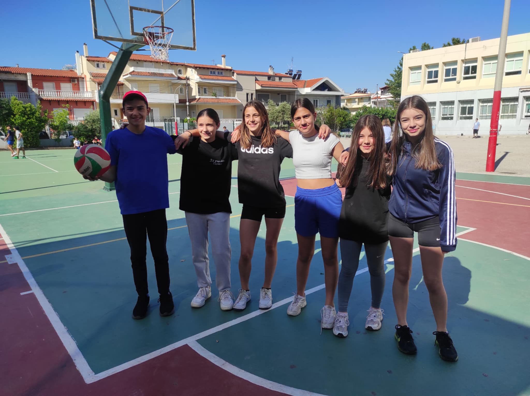 Με το εσωσχολικό μας πρωτάθλημα, στα αθλήματα του βόλλευ και του ...